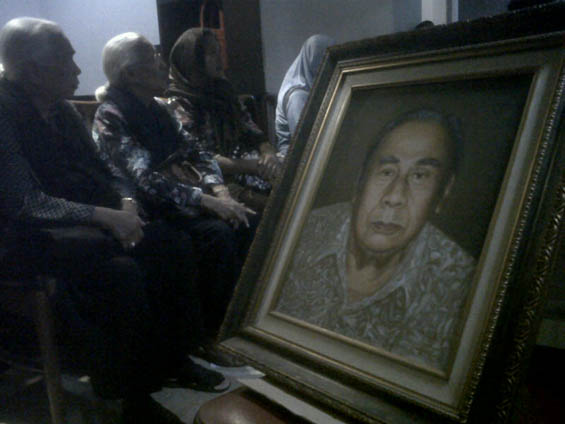 Des Alwi Masih Simpan Film Detik-Detik Terakhir Soekarno - TribunNews.com