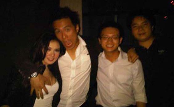 Orangtua Daniel Mananta Tertawa Melihat Foto Syur Syahrini - TribunNews.com