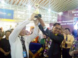 Bandara Hasanuddin Terbaik di Indonesia - TribunNews.com