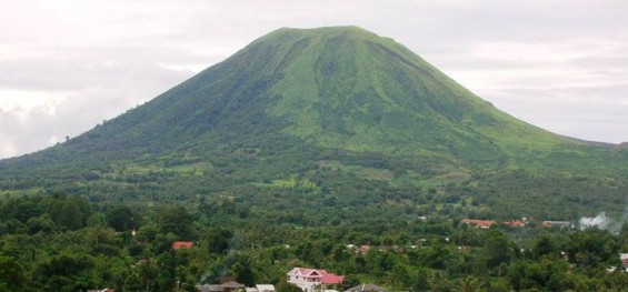 Ada Lahar di Puncak Gunung Lokon - TribunNews.com