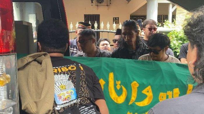 Yono Bakrie Ungkap Nasihat dan Doa Mendiang Gustiwiw di Hari ...