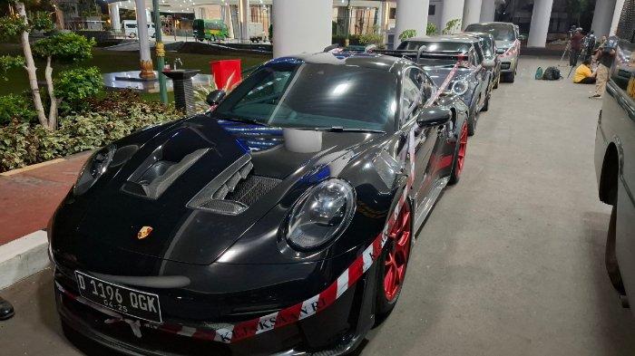 Kejagung Sita 2 Kapal Yacht dan 3 Mobil Mewah Milik Ariyanto Bakri dalam Kasus Suap Putusan ...