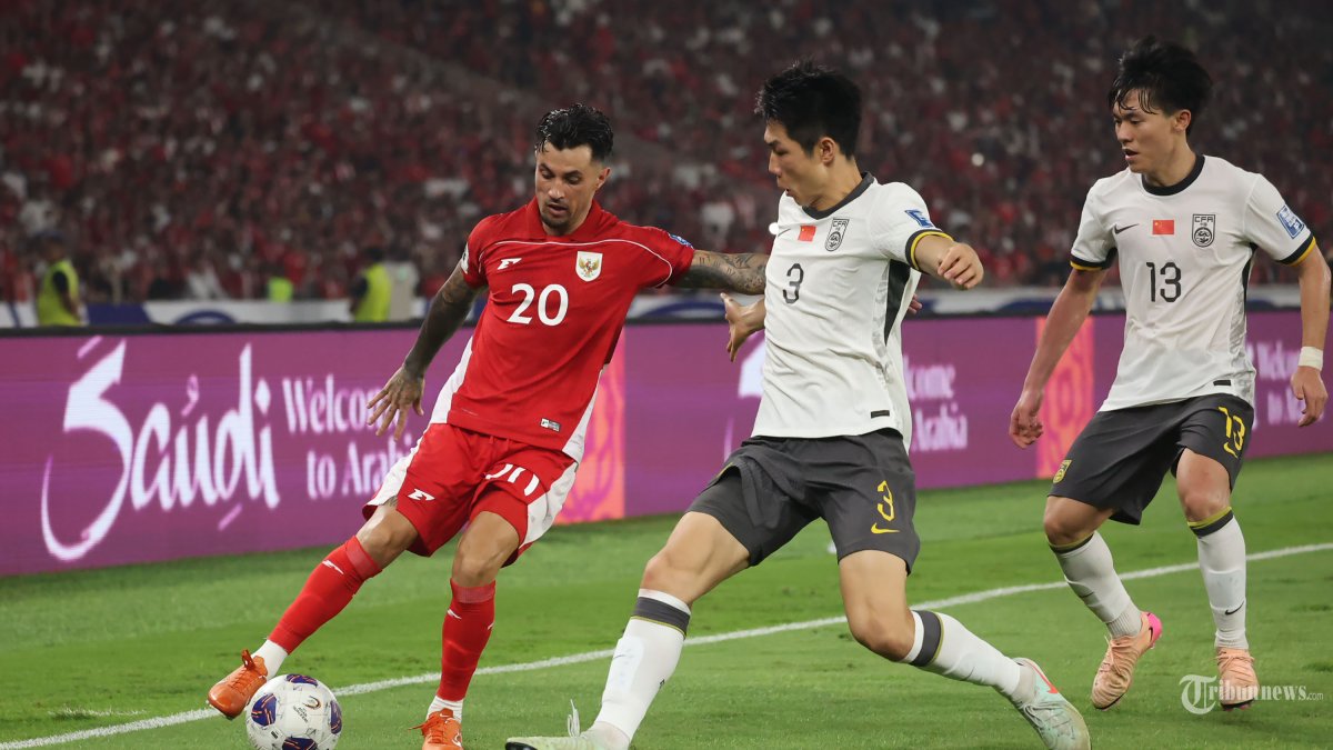 Foto-foto Momen Seru Timnas Indonesia vs Timnas China Menggunakan Canon ...
