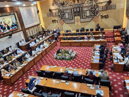 Menteri Ketenagakerjaan: PHK Pekerja Sritex Grup Terjadi Sejak Agustus 2024, Total 11.025 ...