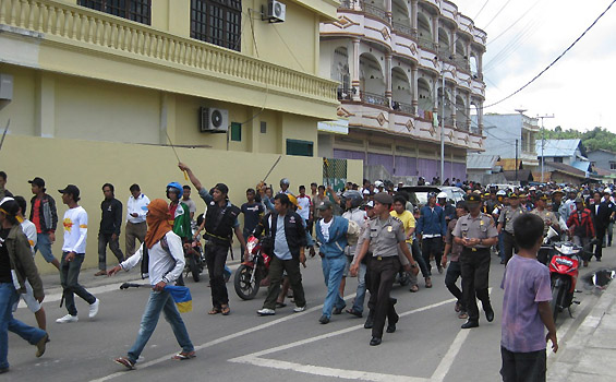 Inilah Kronologi Bentrok Warga di Tarakan - TribunNews.com