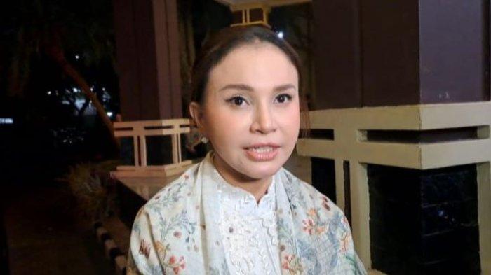 Dapat Undangan Pernikahan Luna Maya dan Maxime, Rossa Akui akan ...