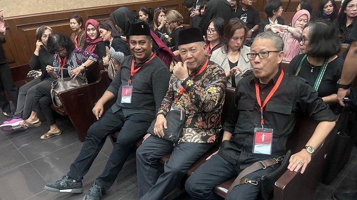 Saksikan Sidang, Sekretaris Fraksi PDIP DPR Yakin Hasto Dapat Keadilan ...