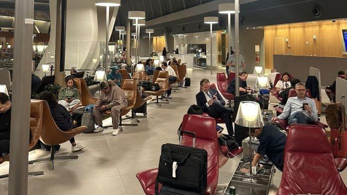 Situasi Bandara Qatar Kacau Balau Buntut Iran Sasar Pangkalan Militer AS di Doha, Ini ...