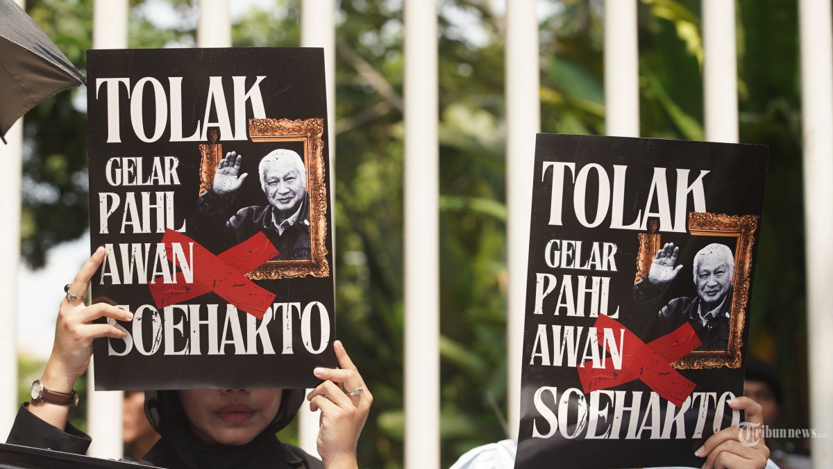 Gelar Pahlawan untuk Soeharto Disebut 'Pemutihan' Sejarah, Akademisi: Demokrasi Kita Putar Balik ...