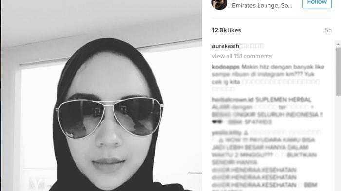 Kata Netizen, Aura Kasih Keren Juga Ya Pakai Pakai Jilbab - TribunNews.com