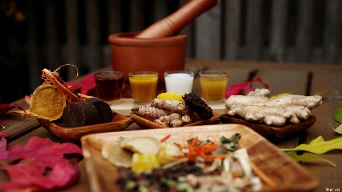 Sah! Budaya Sehat Jamu Indonesia Masuk Warisan Budaya Takbenda UNESCO ...