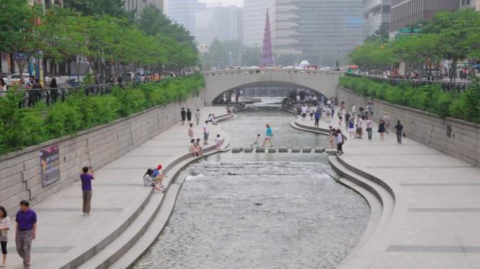 Sungai Cheong Gye Cheon Wisata Gratis di Pusat Kota Seoul - TribunNews.com