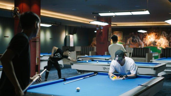 Main billiard store