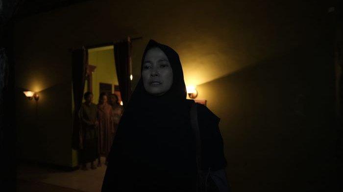 'Pemandi Jenazah' Digadang Jadi Film Horor Fenomenal di Awal 2024 ...