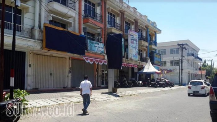 Kantor First Travel Sidoarjo Masih Buka Tapi Hanya Layani Keluhan ...