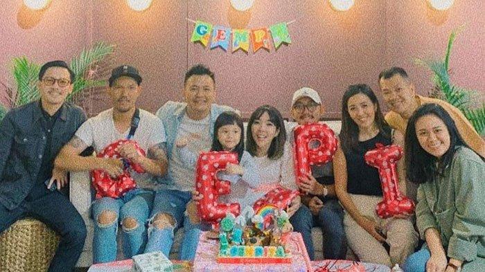 Kedekatan Wijaya Saputra dan Gempita, Kekasih Gisella Anastasia Ucapkan Selamat Ulang Tahun ...