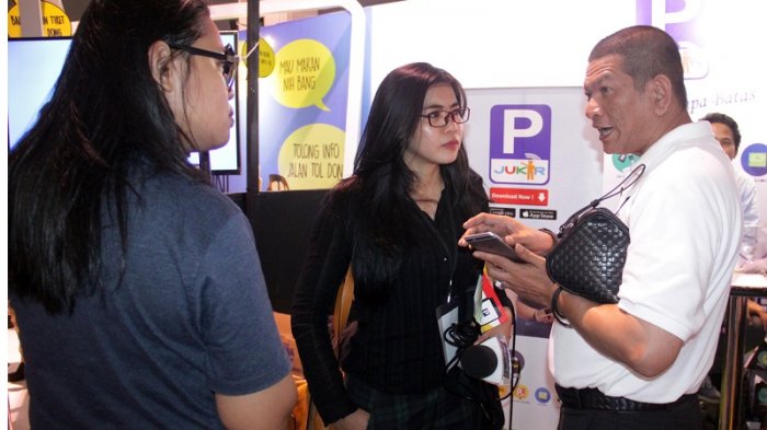 'Memanusiakan' Juru Parkir Liar Lewat Jukir.co - TribunNews.com