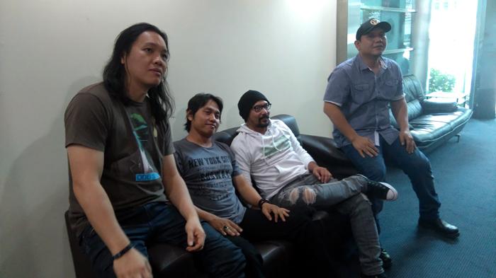 Kata Gitaris Andra and The Backbone, Musikimia Itu Wajah Lama Tapi ...