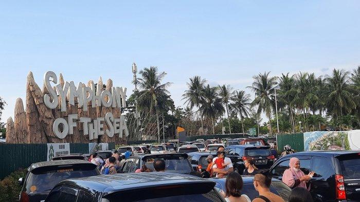 Sempat Lengang, Jalur Drop Off Pantai Ancol Kini Kembali Padat ...