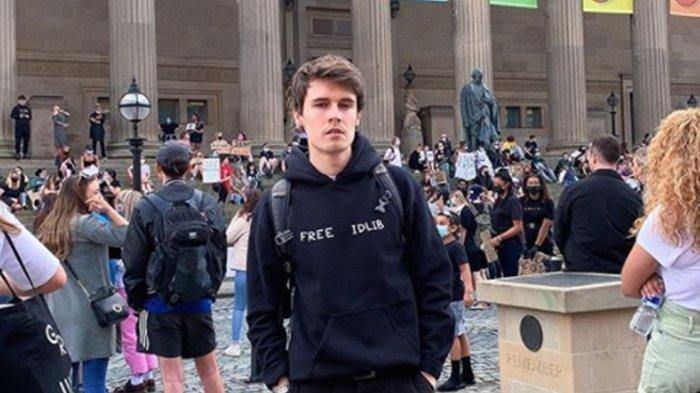 Kisah Jay Palfrey YouTuber Asal Inggris yang Jadi Mualaf Setelah Sering ...