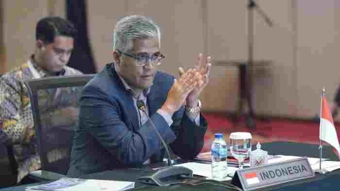 Indonesia Kecam Serangan Israel ke Iran, Kemlu RI: Serang Nuklir Bisa ...