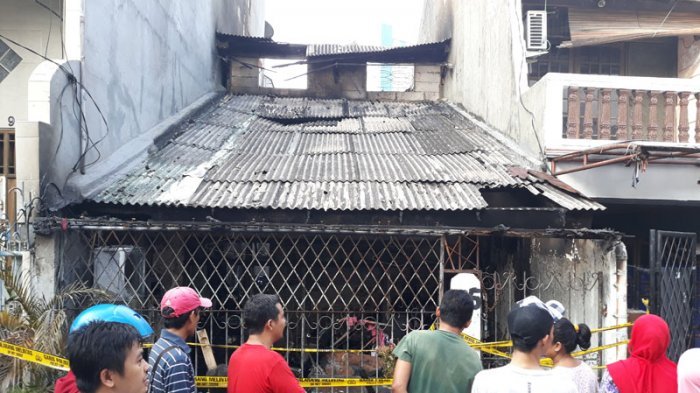 Kebakaran di Pademangan, 3 Orang Tewas Terjebak di dalam Rumah Berpagar Besi - TribunNews.com