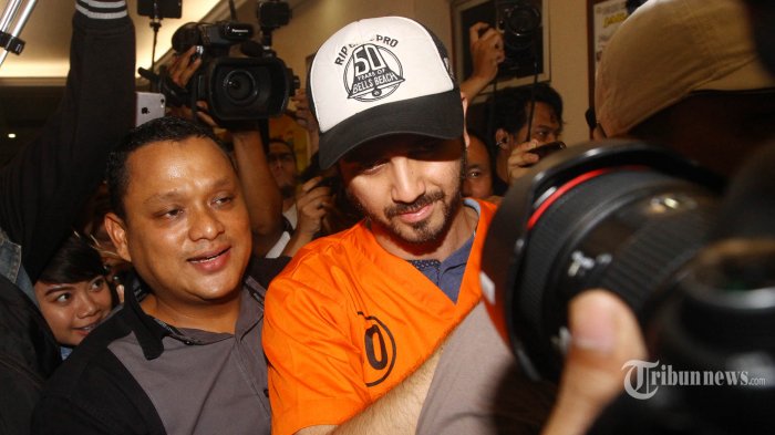 Ini Kronologi Penangkapan Fachri Albar - TribunNews.com Ini Kronologi Penangkapan Fachri Albar - TribunNews.com