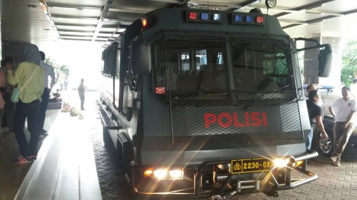 Belasan Jaksa Langsung Diangkut Mobil Taktis Resmob Polda Usai Bacakan ...