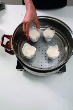 Mengukus Kue Itu Ada Triknya Biar Hasilnya Cantik - TribunNews.com