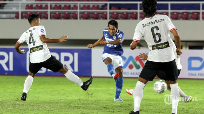 Live Skor Hasil Madura United vs Persib Liga 1, Babak Pertama Alot ...