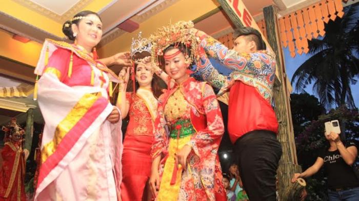 Riska Dinobatkan Sebagai Miss Shanghai ke 10 - TribunNews.com