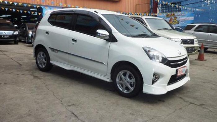 Mobil88 Banting Harga Mobil Bekas Bebas Banjir sampai Rp 20 Jutaan ...