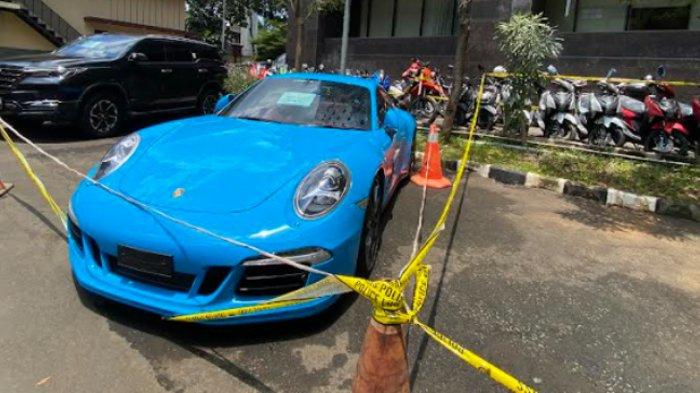 Mobil Porsche Bekas Arief Muhammad yang Disita untuk Kasus Doni ...