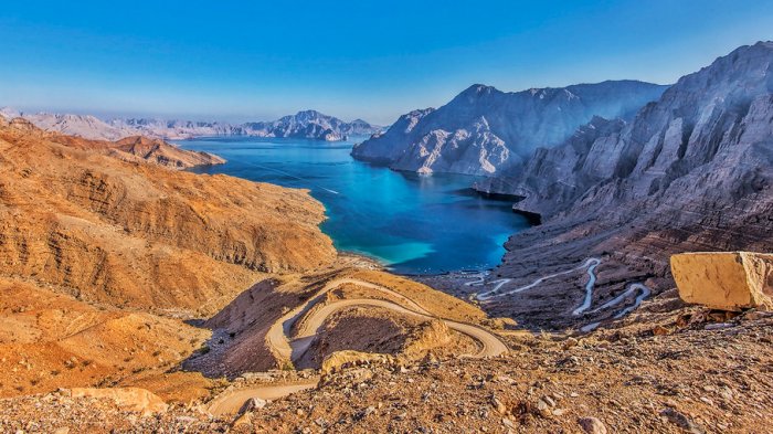 6 Destinasi Wisata Terbaik di Timur Tengah Selain Petra di Yordania ...