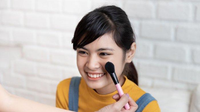 Berikut Panduan Makeup untuk Remaja yang Baru Mulai Berdandan ...