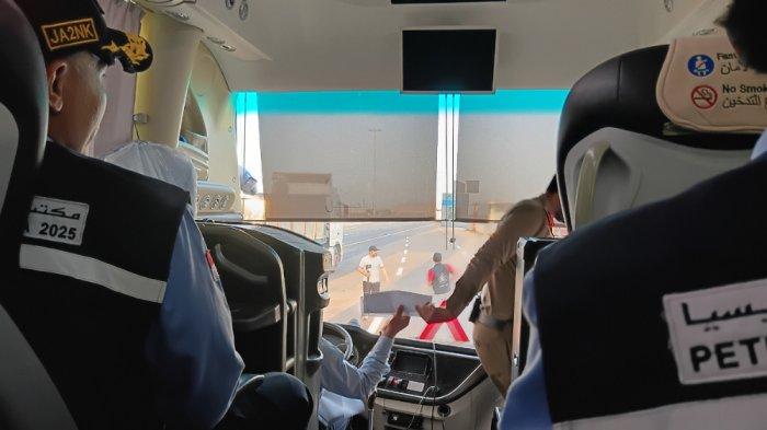 Perjalanan dari Jeddah ke Makkah Habiskan 3 Jam, Antrean Panjang ...