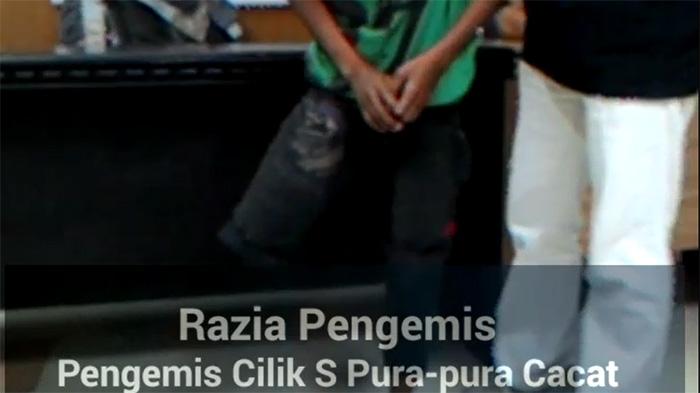 Pengemis Pura-pura Putus Kaki Kanannya Terjaring Razia - TribunNews.com