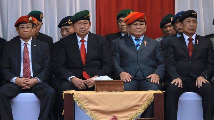 Prabowo Pimpin Upacara Parade Senja, AM Hendropriyono, Andika Perkasa ...