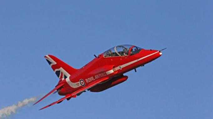 Tampilan Logo Baru Pada Pesawat Red Arrows - TribunNews.com