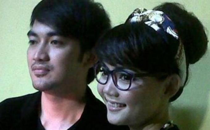 Apa yang Bikin Rina Nose Menangis Tiap Ingat Perceraiannya dengan ...