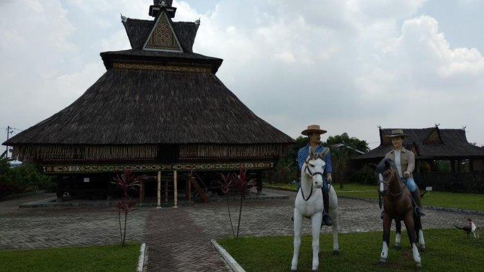 Uniknya Rumah Adat Karo Siwaluh Jabu, Sudah Ada Sejak 1893 hingga ...