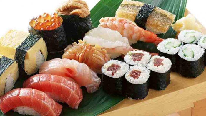 Karena Berbahan Daging Setengah Matang, Ini Tips Sehat Sebelum ...