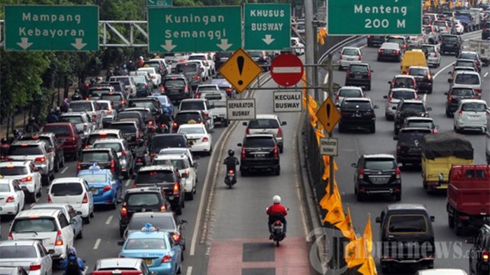 Jangan Lakukan 5 Hal Ini! Dijamin Kamu Selamat Berkendara Di Jalan Raya ...