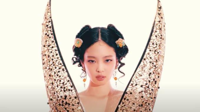 Terjemahan Lirik Lagu ZEN - Jennie BLACKPINK: Nobody Gon' Move My Soul, Gon' Move My Aura, My ...