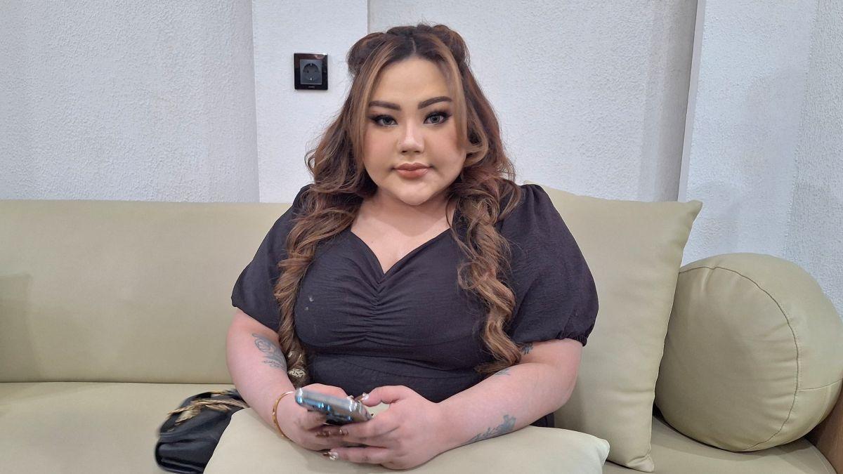 Soroti Aksi Lisa Mariana Pertontonkan Anak di Publik, Pengacara RK ...