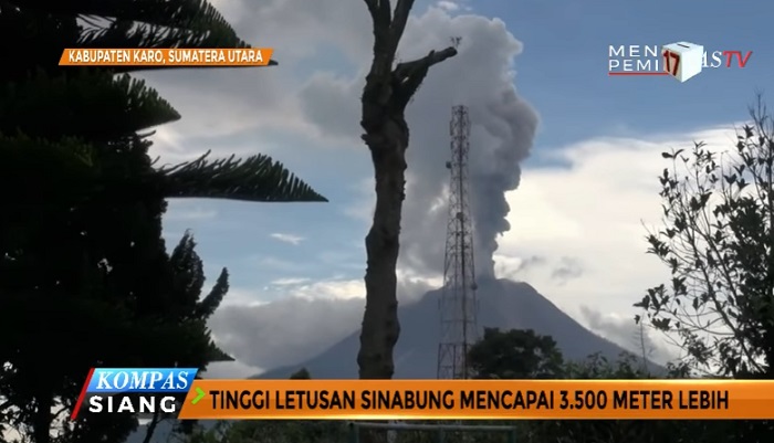 Letusan Gunung Sinabung Mencapai 3.500 Meter - TribunNews.com