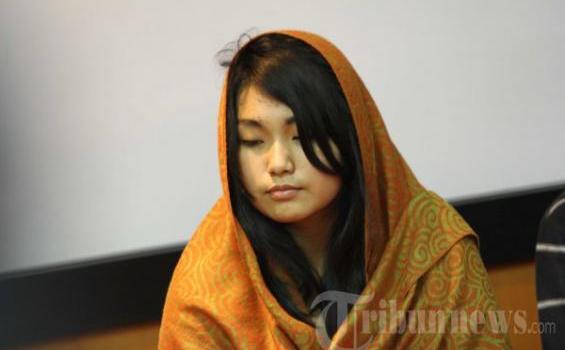 FOTO-FOTO: Maharani Suciyono Meminta Maaf - TribunNews.com