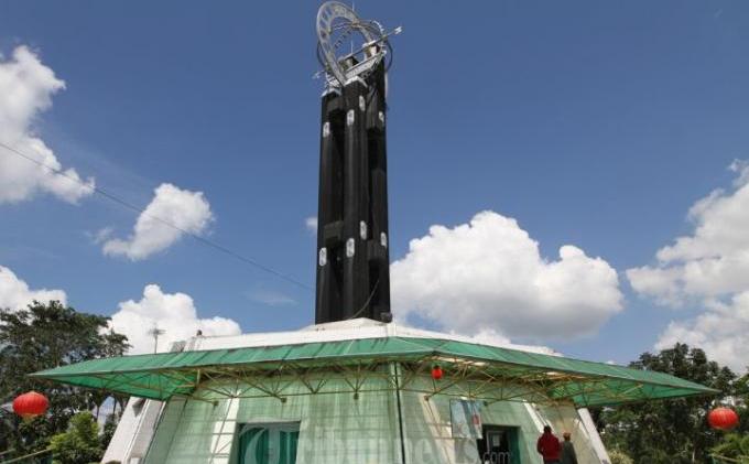 Wisata Tugu Khatulistiwa atau Equator Monument Pontianak - TribunNews.com