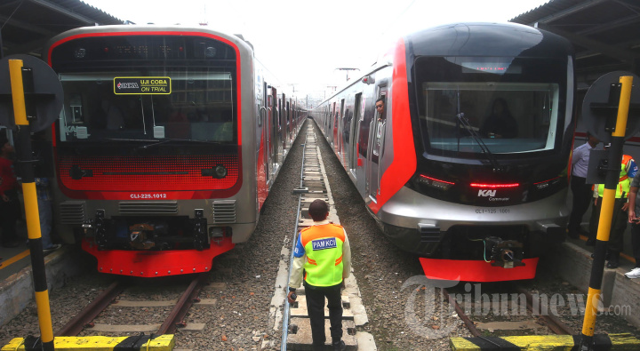 100 Tahun Beroperasinya KRL di Indonesia, Foto 2 #2018085 - TribunNews.com