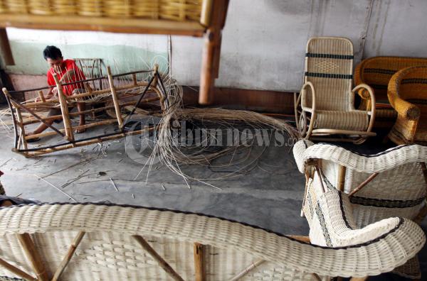 Pendapatan Produksi Mebel Rotan Meningkat , Foto 3 #6314 - TribunNews.com